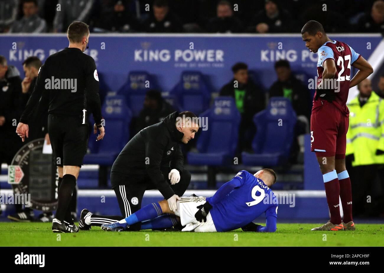 Leicester City's Jamie Vardy receives treatment before being ...