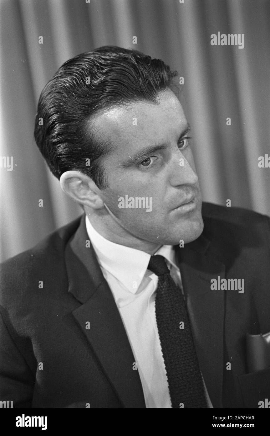 Schiphol airport players hi-res stock photography and images - Alamy