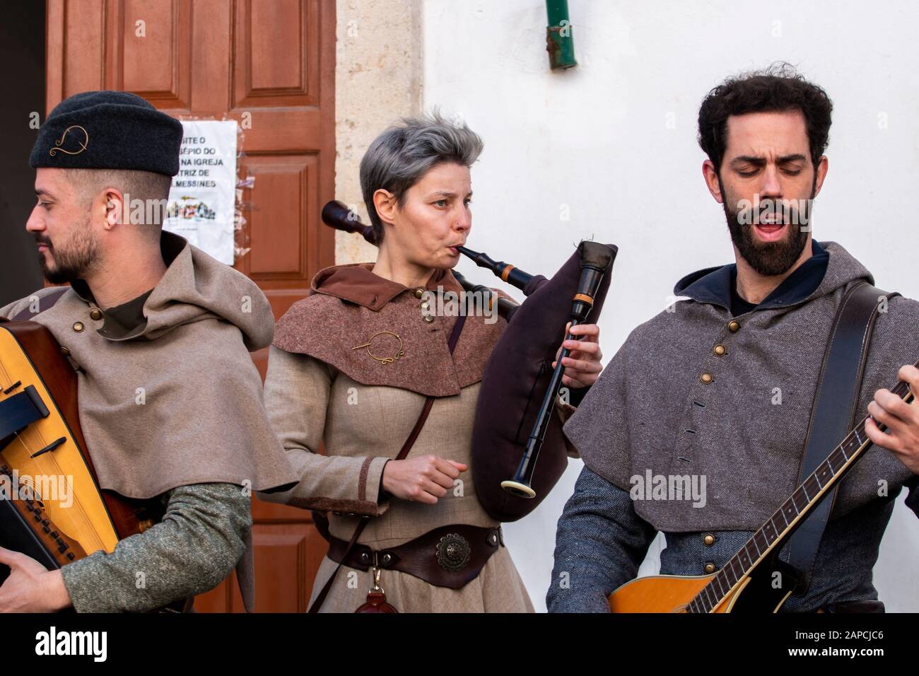 PADERNE, PORTUGAL - January 1st, 2020: Medieval costume characters in ...