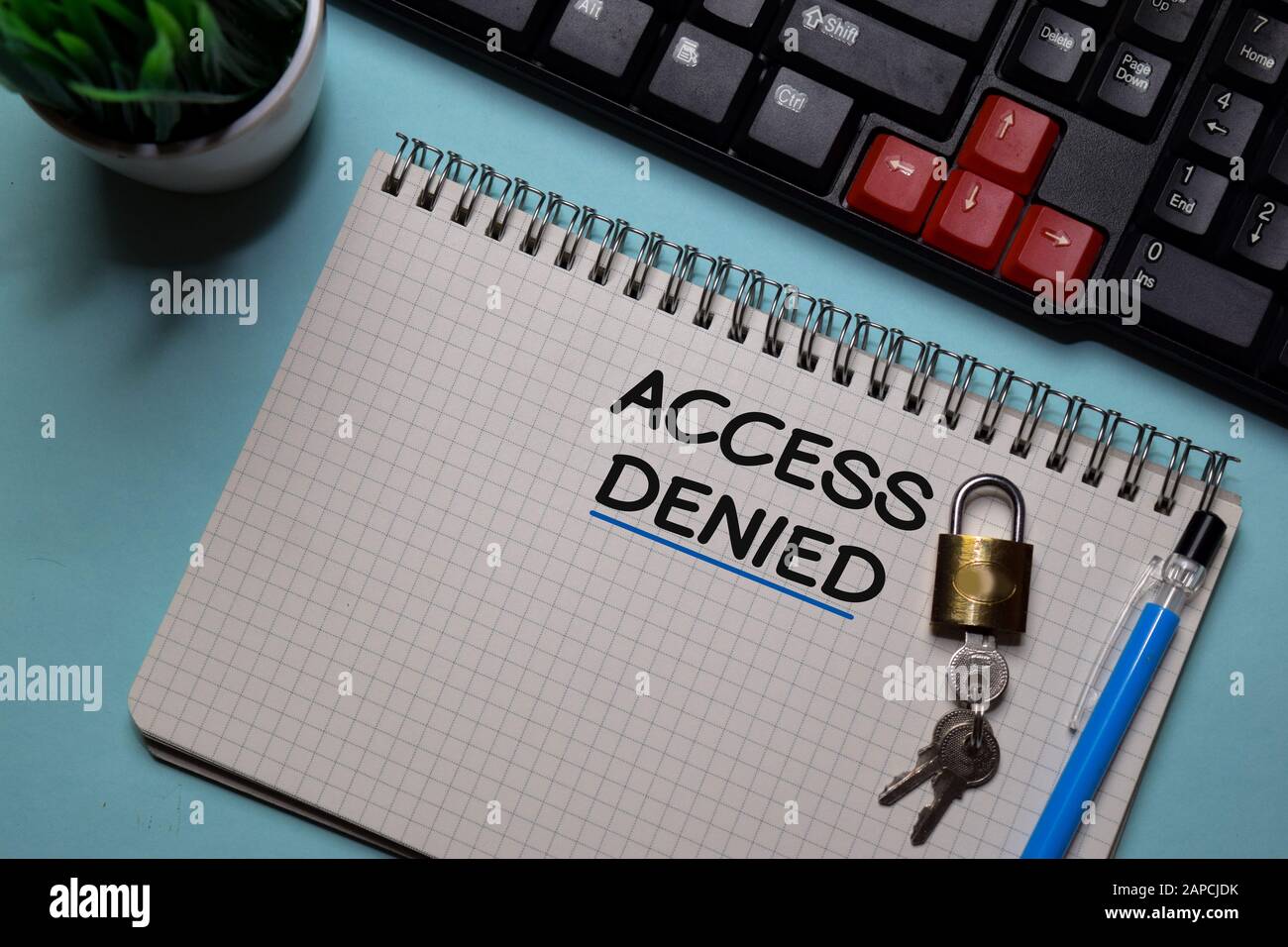 Hacker access denied message hi-res stock photography and images - Alamy