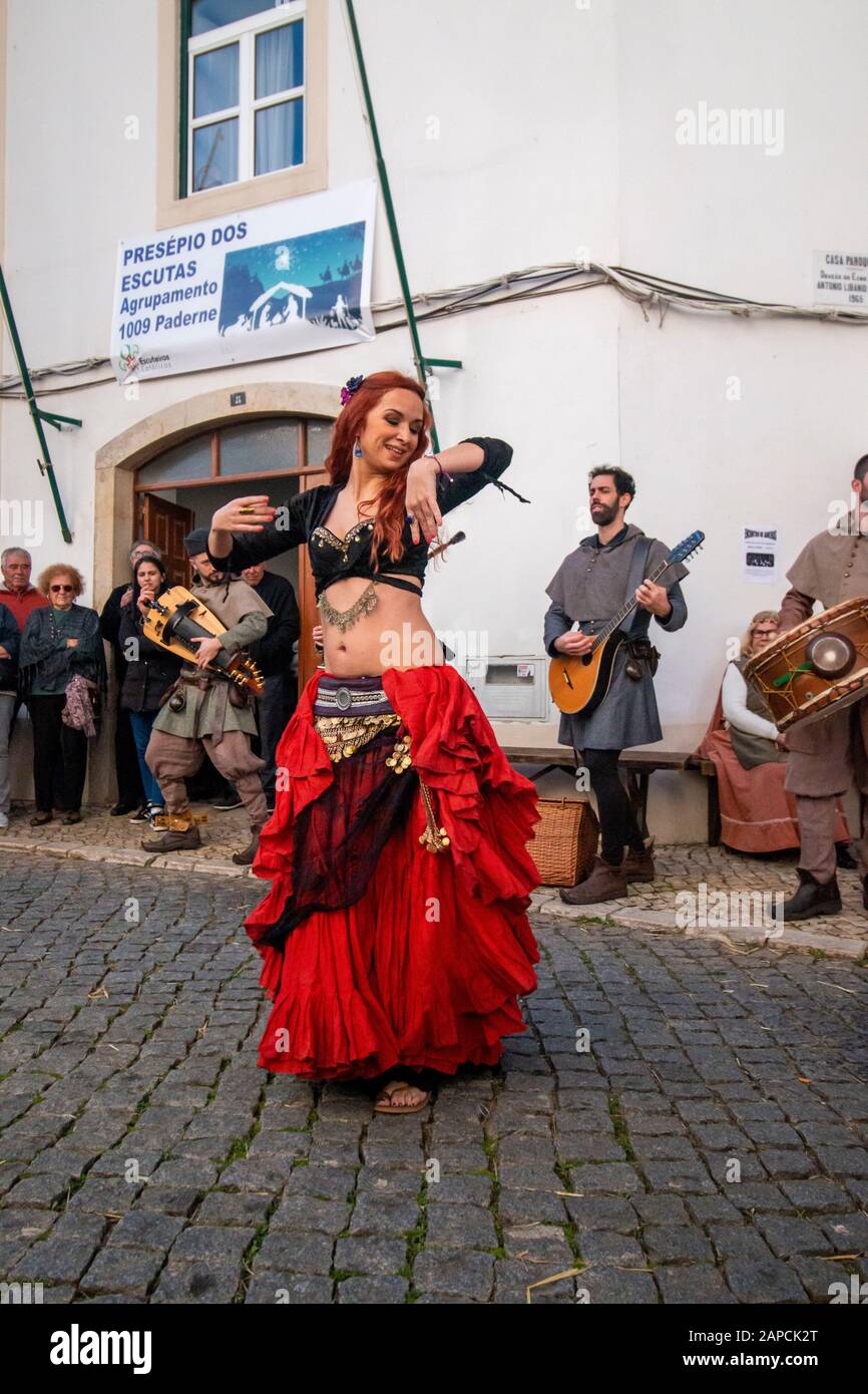 PADERNE, PORTUGAL - January 1st, 2020: Medieval costume characters in ...
