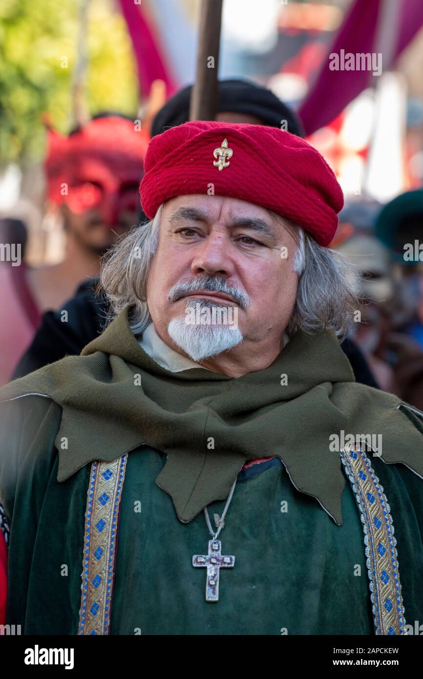 PADERNE, PORTUGAL - January 1st, 2020: Medieval costume characters in ...