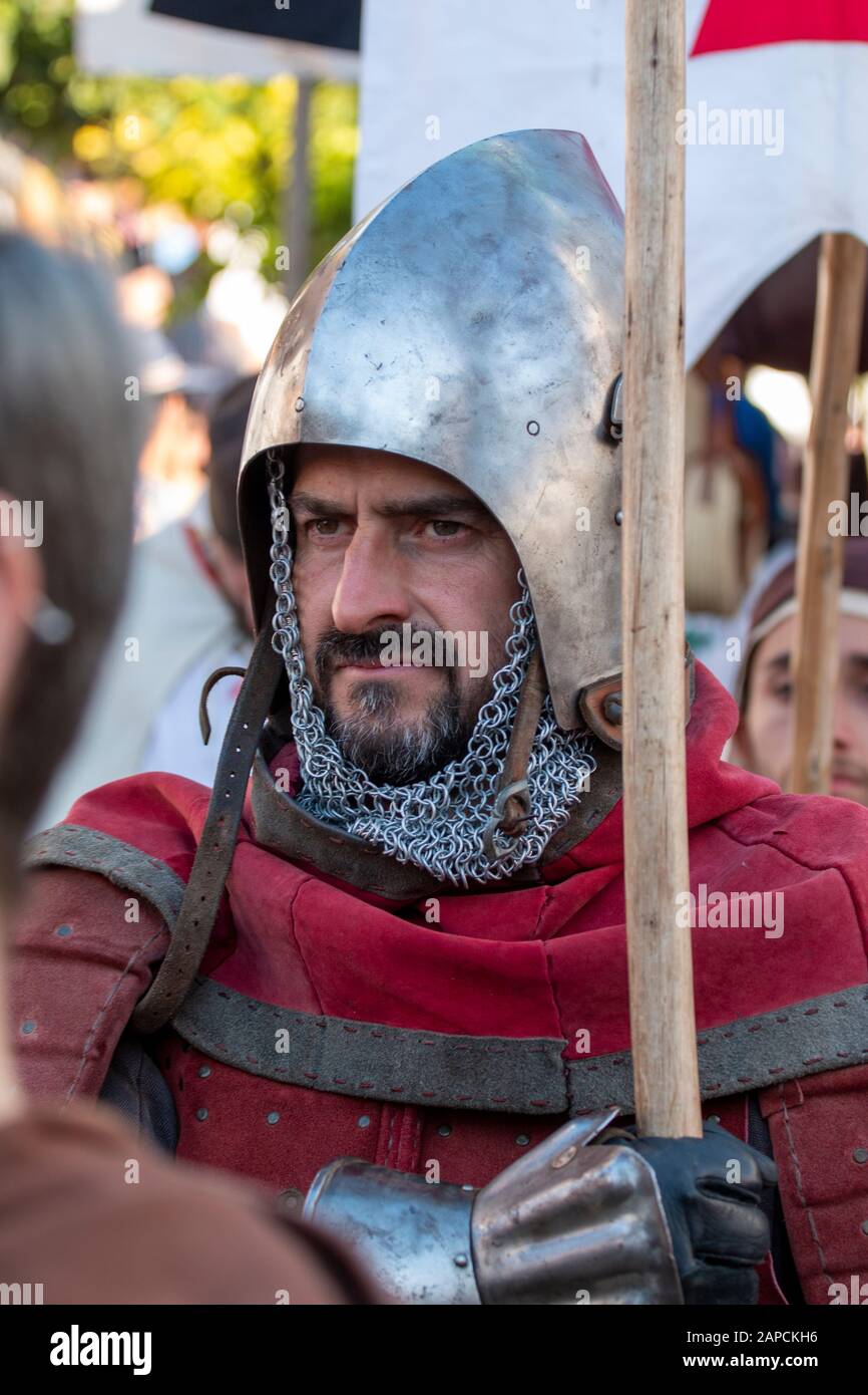 PADERNE, PORTUGAL - January 1st, 2020: Medieval costume characters in ...