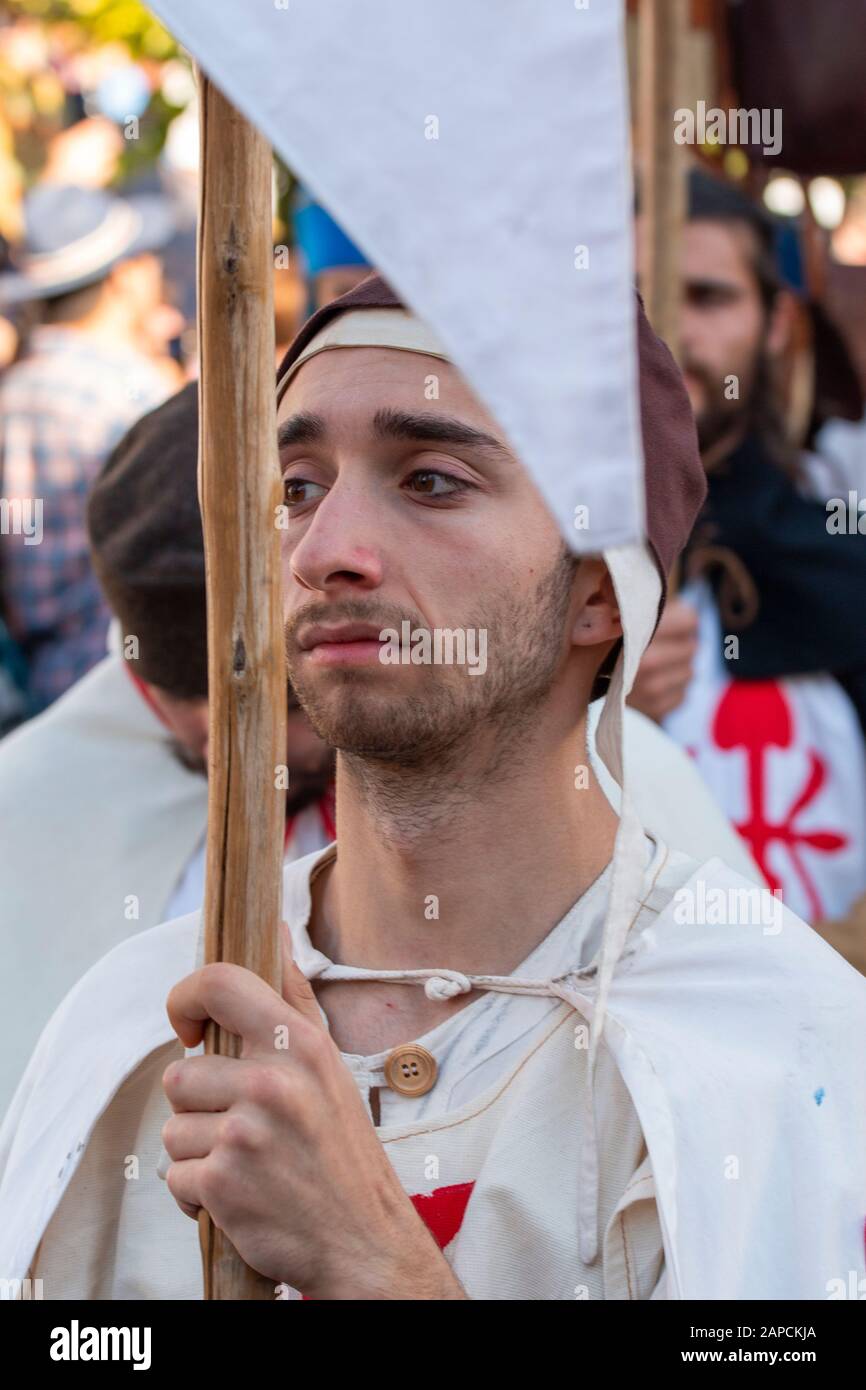 PADERNE, PORTUGAL - January 1st, 2020: Medieval costume characters in ...