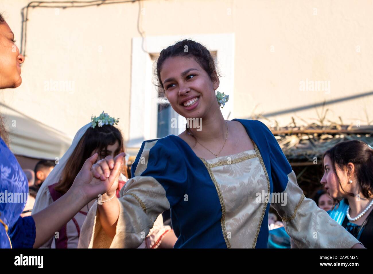 PADERNE, PORTUGAL - January 1st, 2020: Medieval costume characters in ...