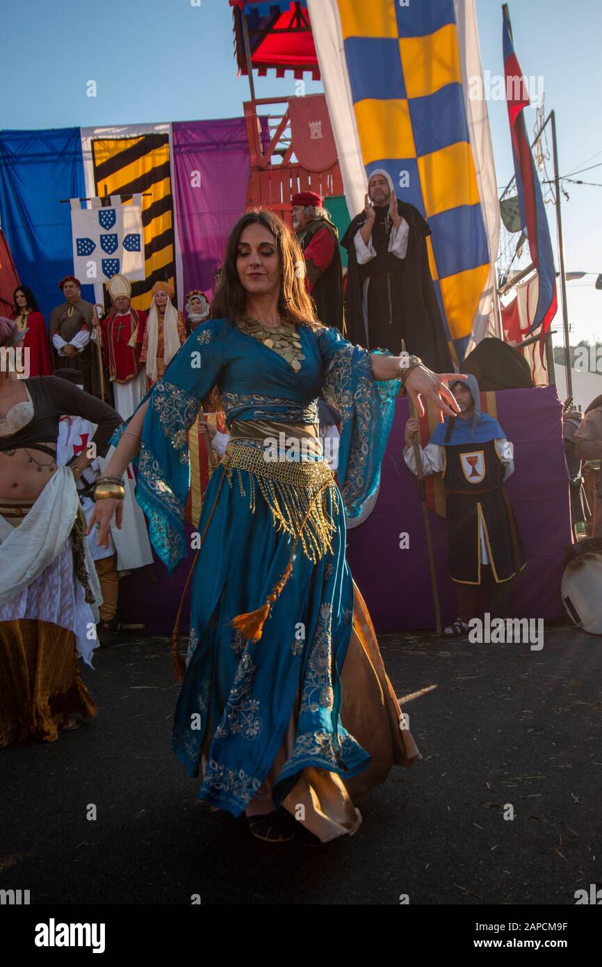 PADERNE, PORTUGAL - January 1st, 2020: Medieval costume characters in ...
