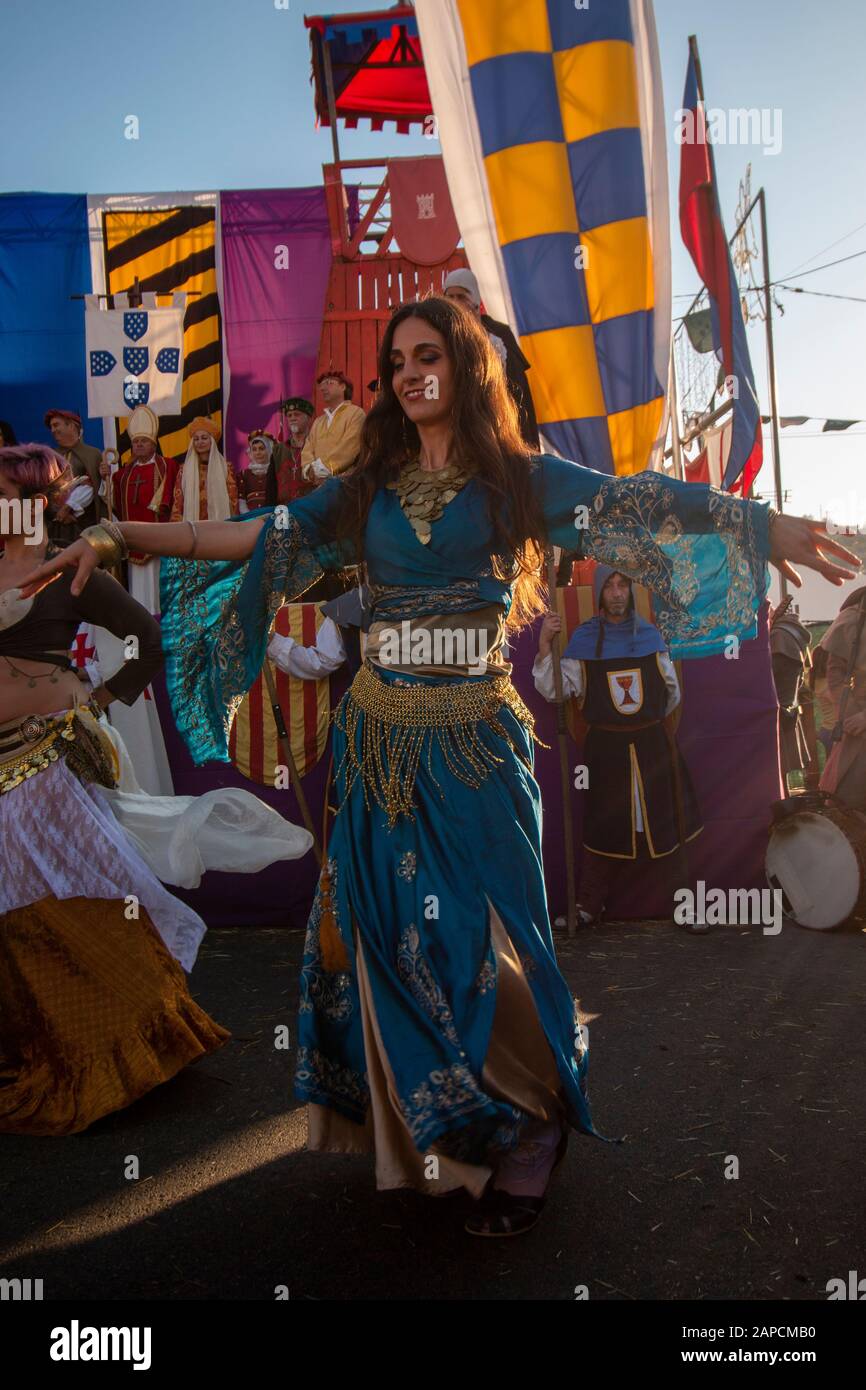 PADERNE, PORTUGAL - January 1st, 2020: Medieval costume characters in ...