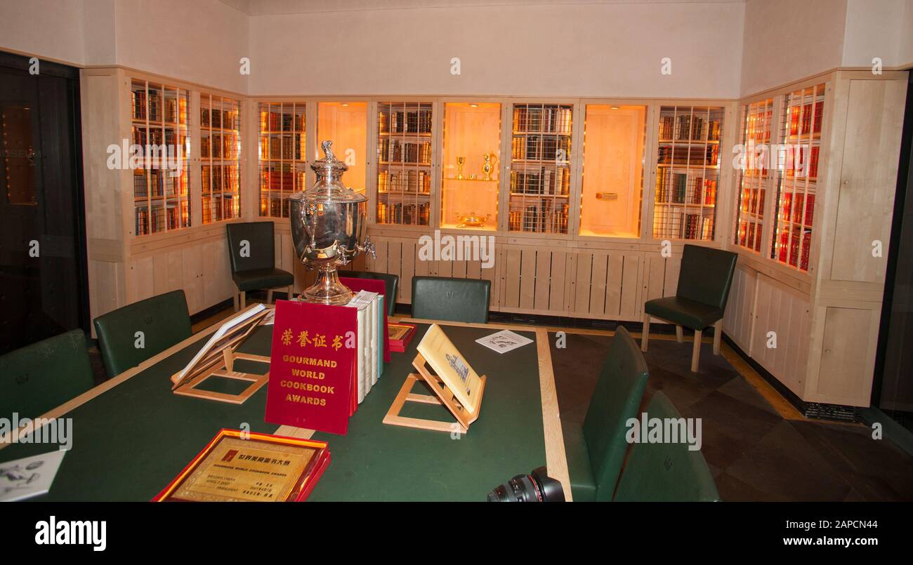 1480s hi-res stock photography and images - Alamy