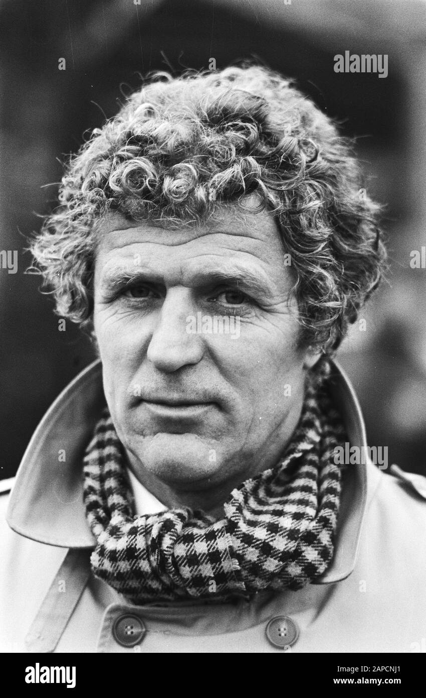 Assistant coach [assistant coach] Black and White Stock Photos & Images ...