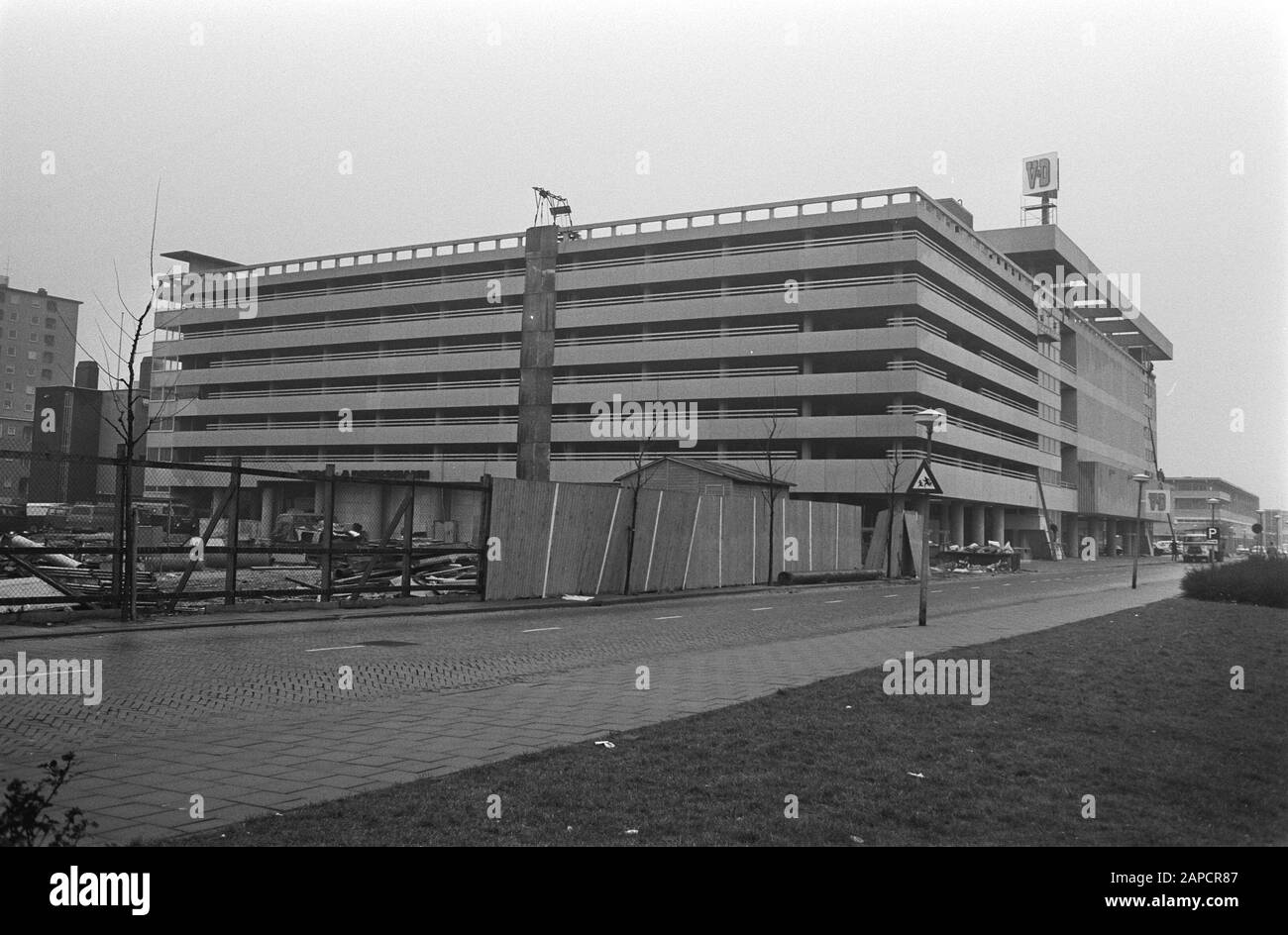 New department store vroom hi-res stock photography and images - Alamy