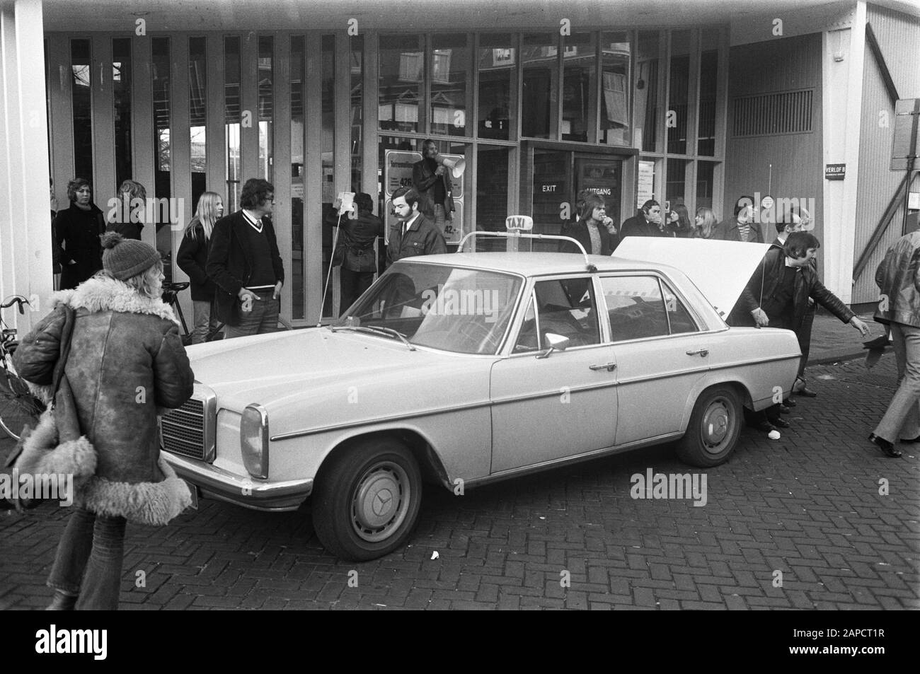 Action taxi Black and White Stock Photos & Images - Alamy
