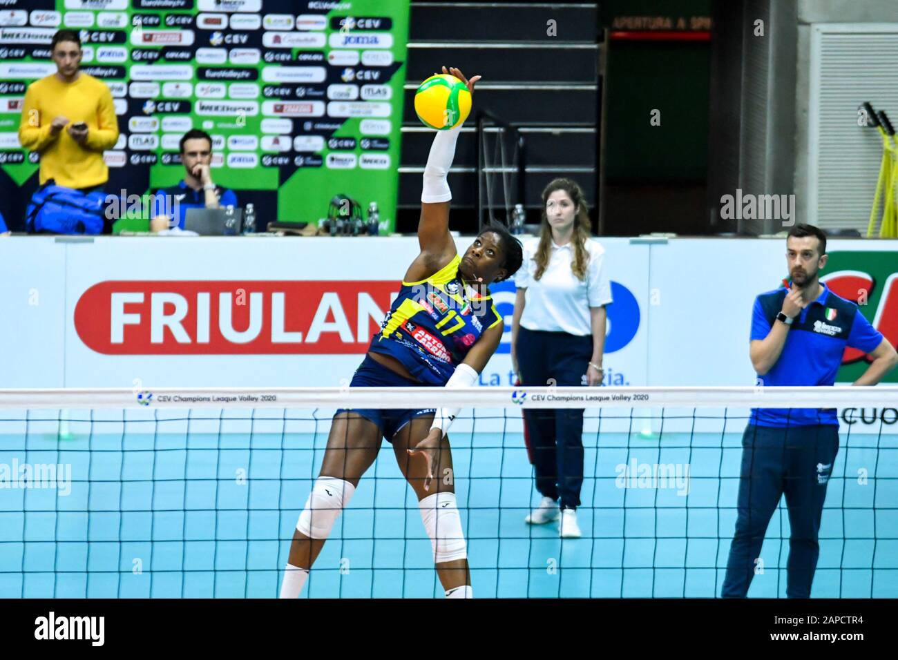 Spike of miriam sylla hi-res stock photography and images - Alamy