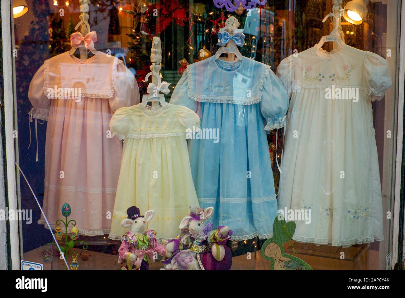 Street scene with Easter dresses. Savannah, Georgia Stock Photo - Alamy