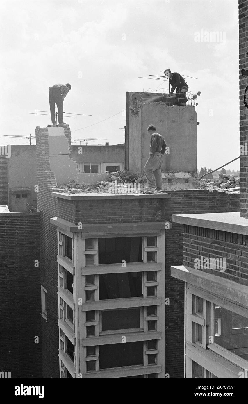 Breakdown flat-building in the Vijzelstraat Date: August 28, 1962 ...