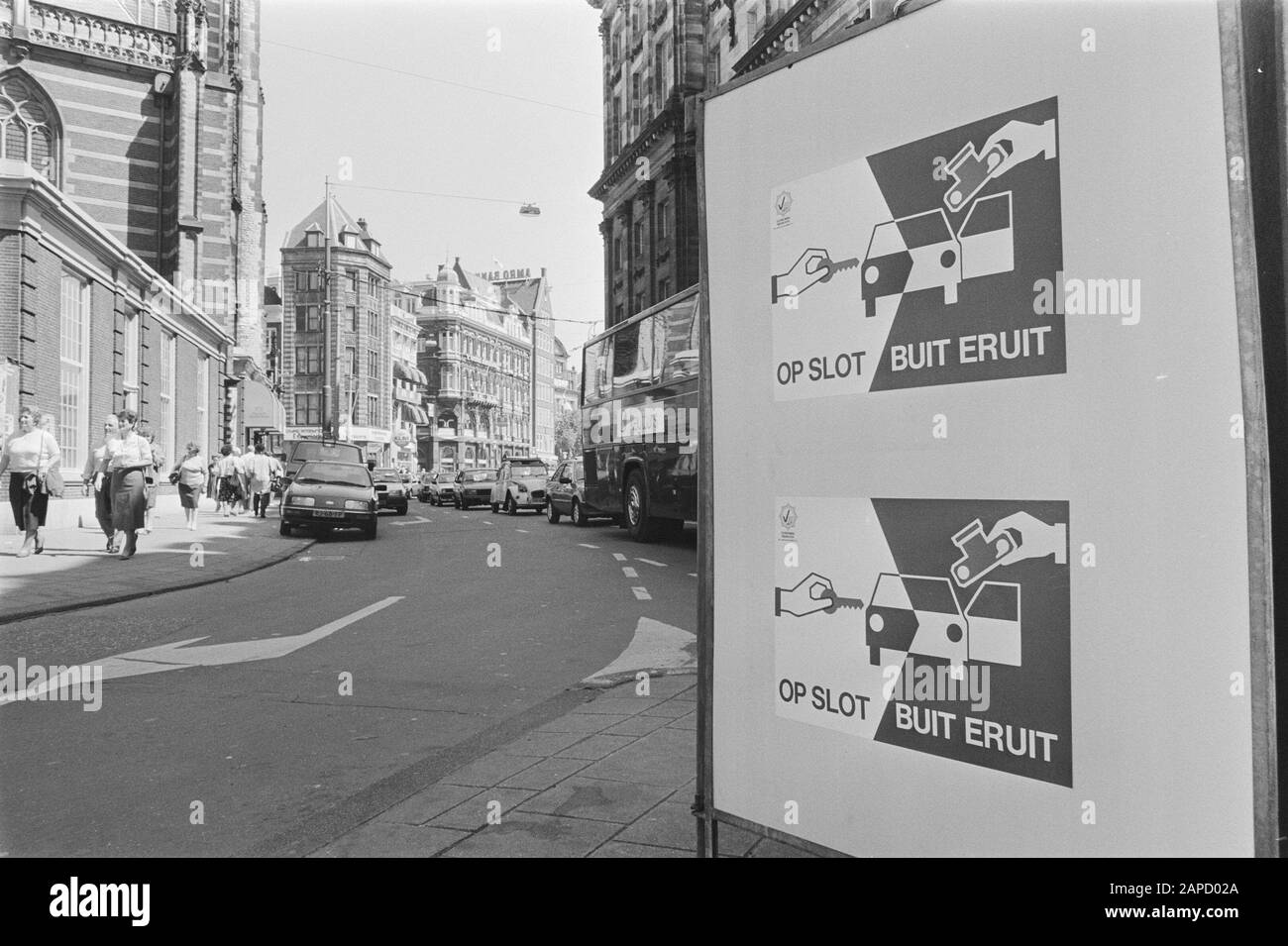 Posters warn Amsterdam tourist for pickpockets, car squatters etc. (Dam ...