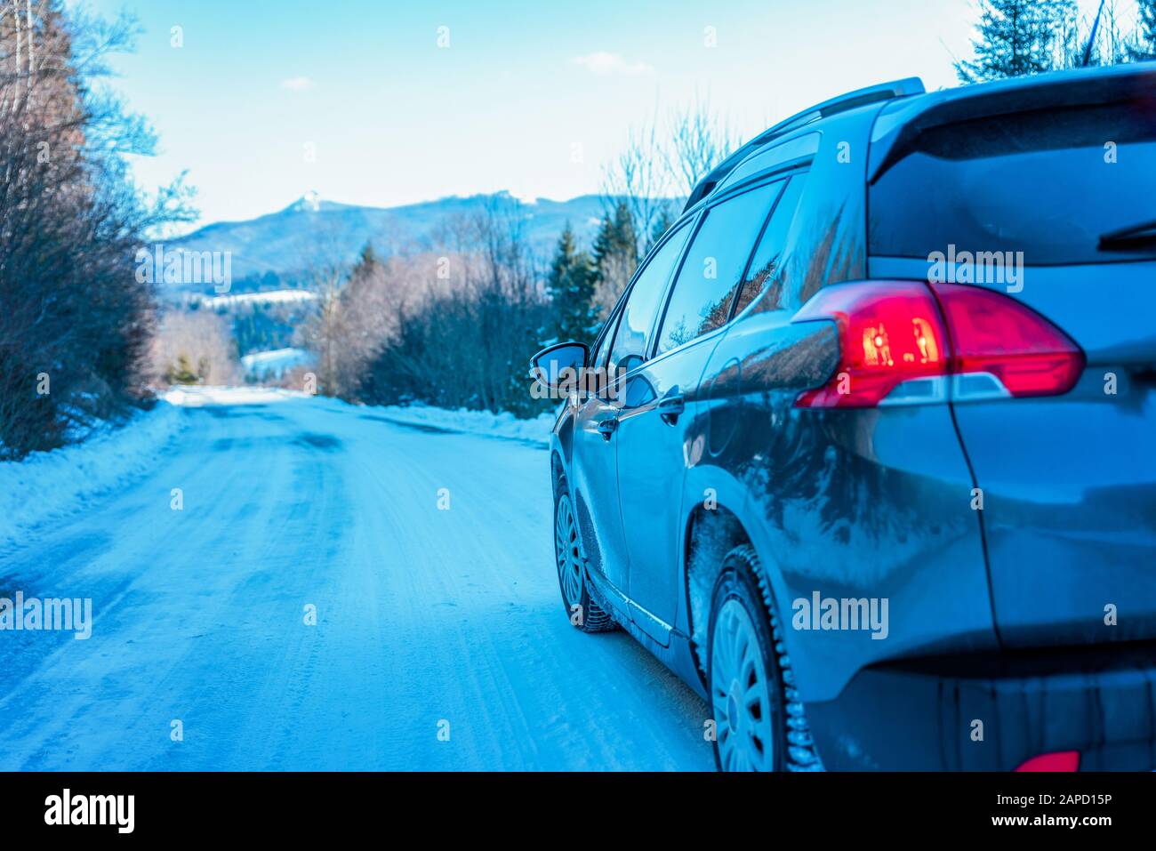 Family car ski hi-res stock photography and images - Alamy