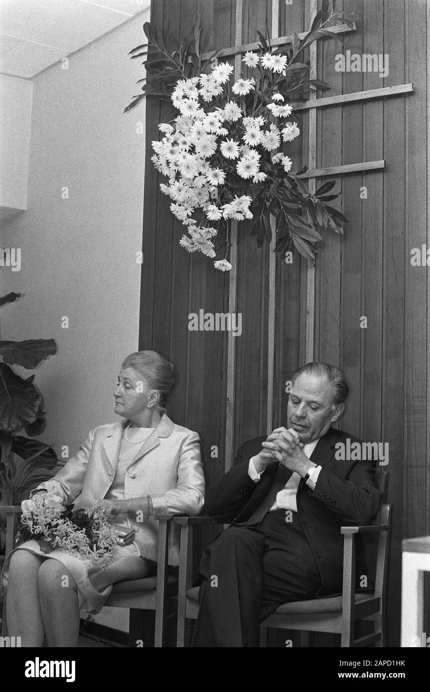 Farewell reception dr. G. van Dam, doctor director of the rheumacentrum ...