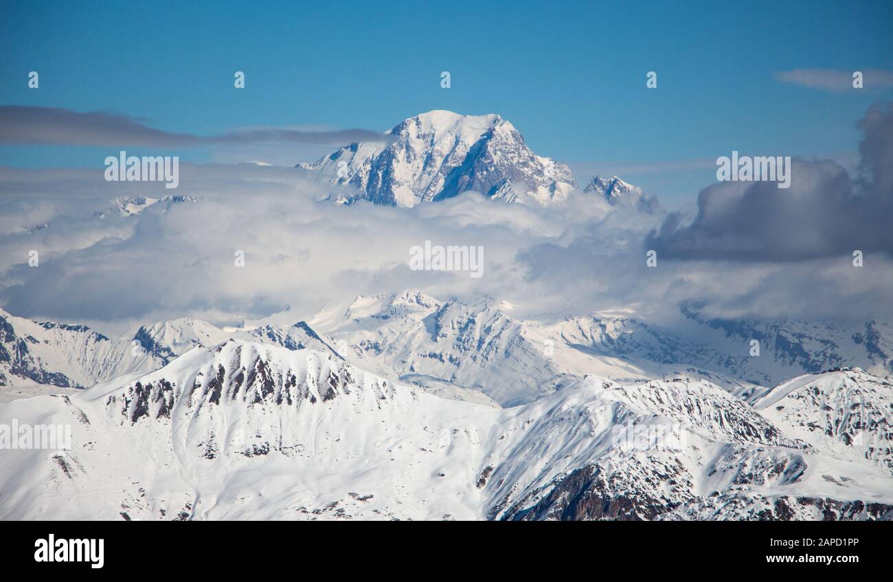 Mont blanc sunset view spectacular surrounding clouds snowy mountain ...