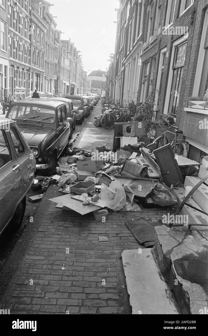 Housedetrash On The Street Description Waste Garbage Garbage Date