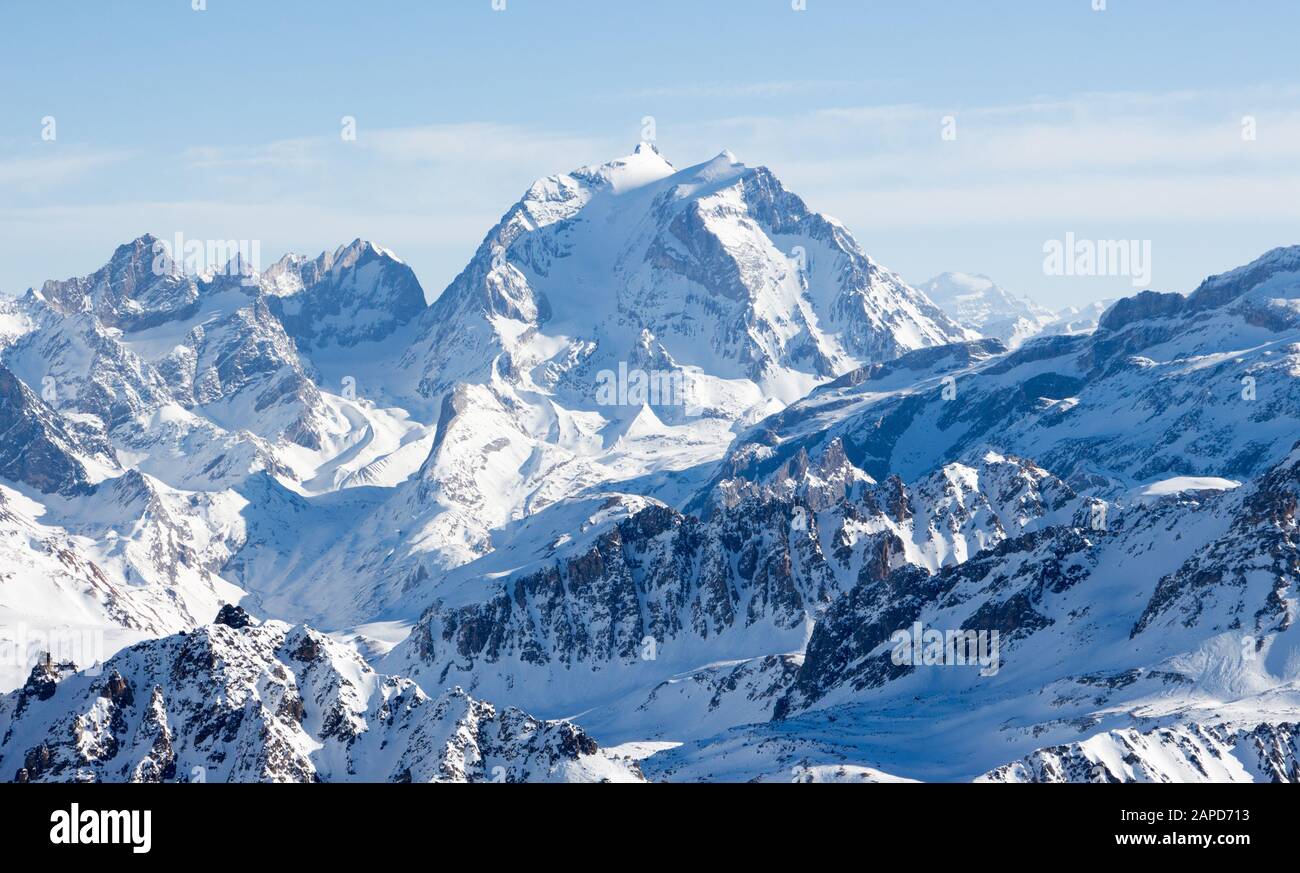 Black slope hi-res stock photography and images - Alamy