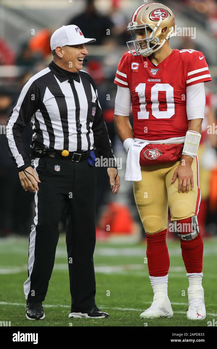 Nfl referee hi-res stock photography and images - Alamy