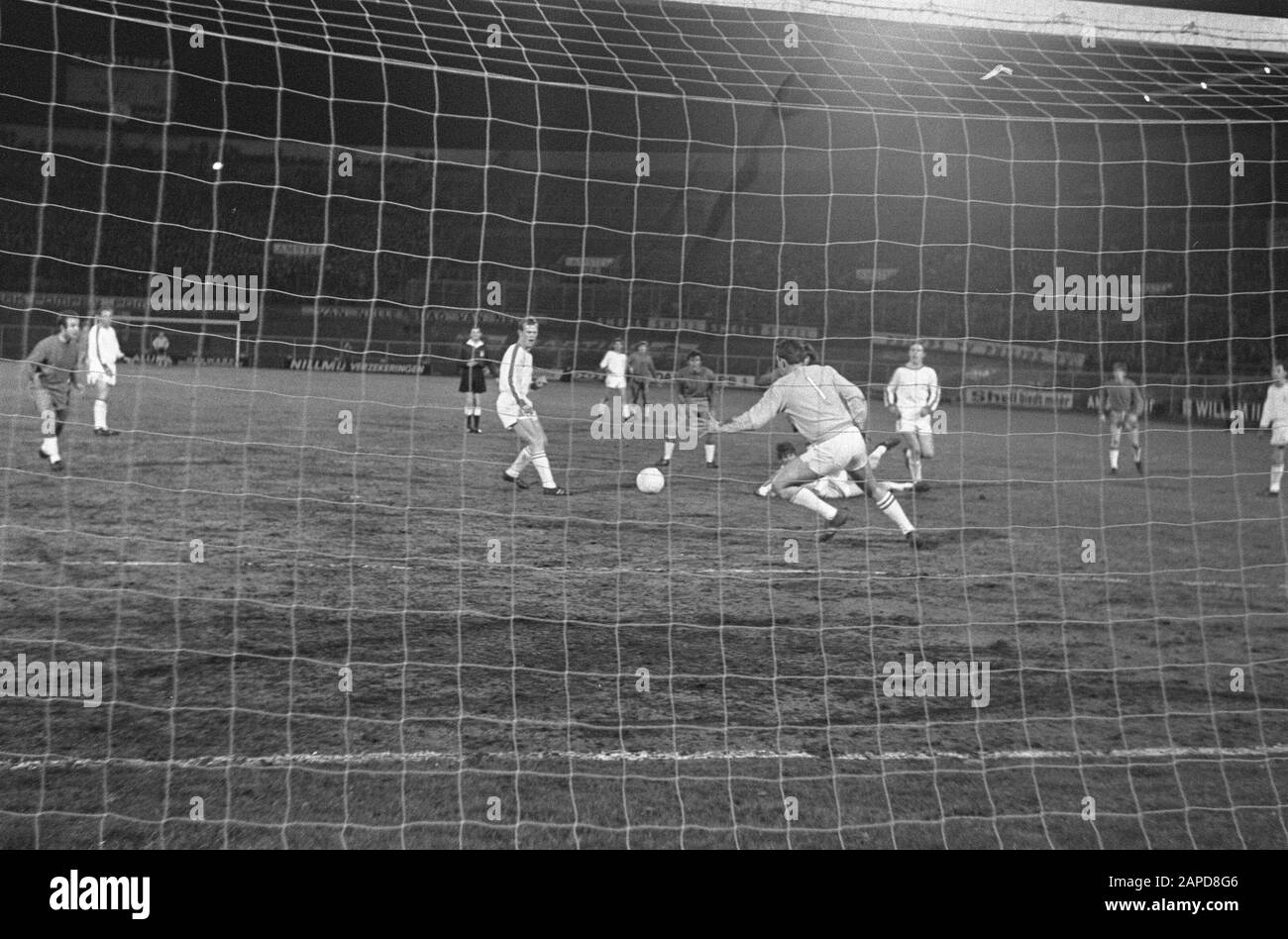 April 2 1969 hi-res stock photography and images - Alamy