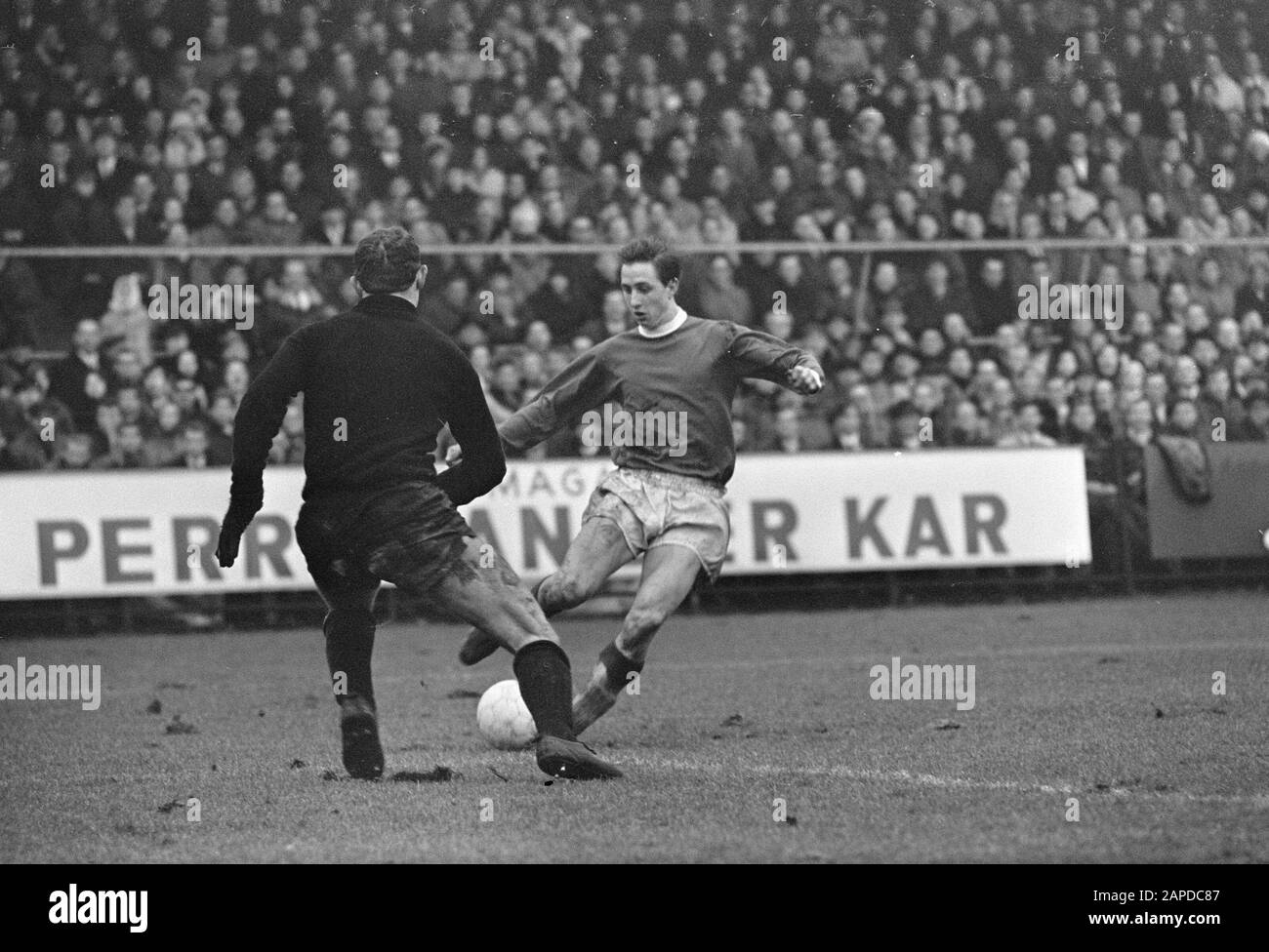 Number 25 muller hi-res stock photography and images - Alamy