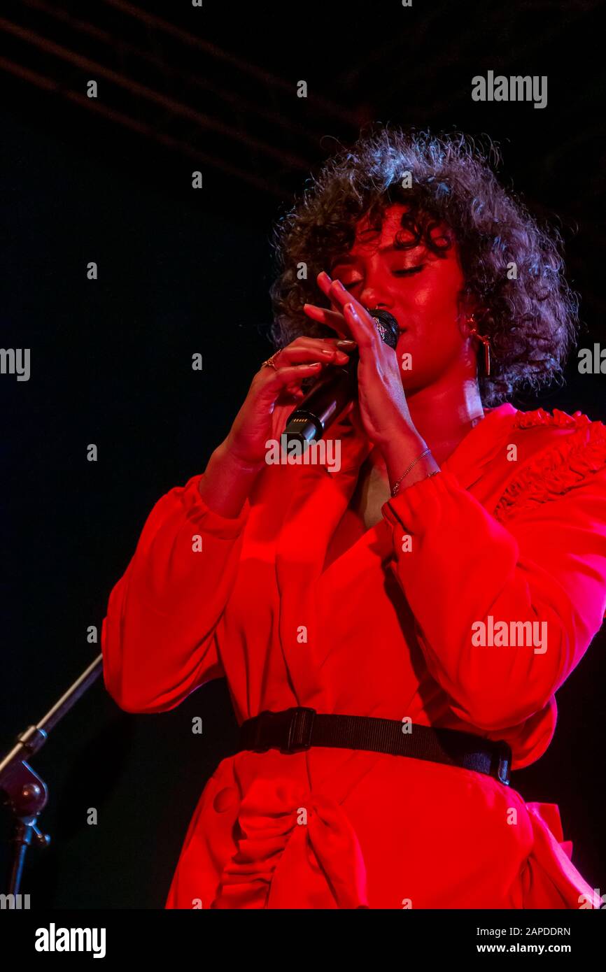 Mayra andrade hi-res stock photography and images - Alamy