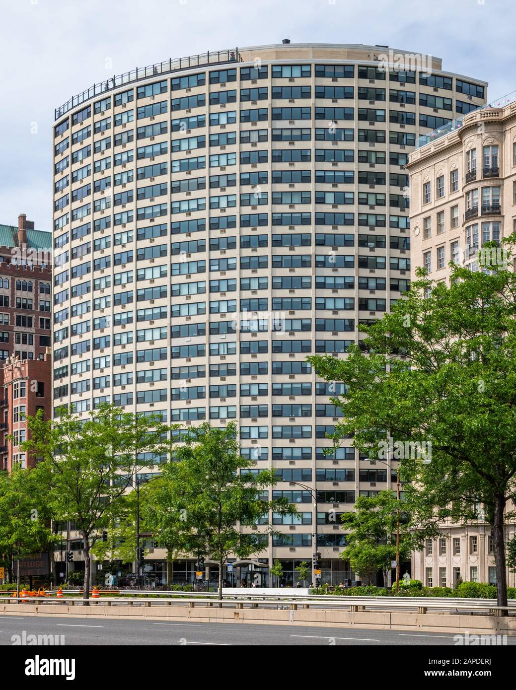 Residential Buildings on Lake Shore Drive Stock Photo - Alamy