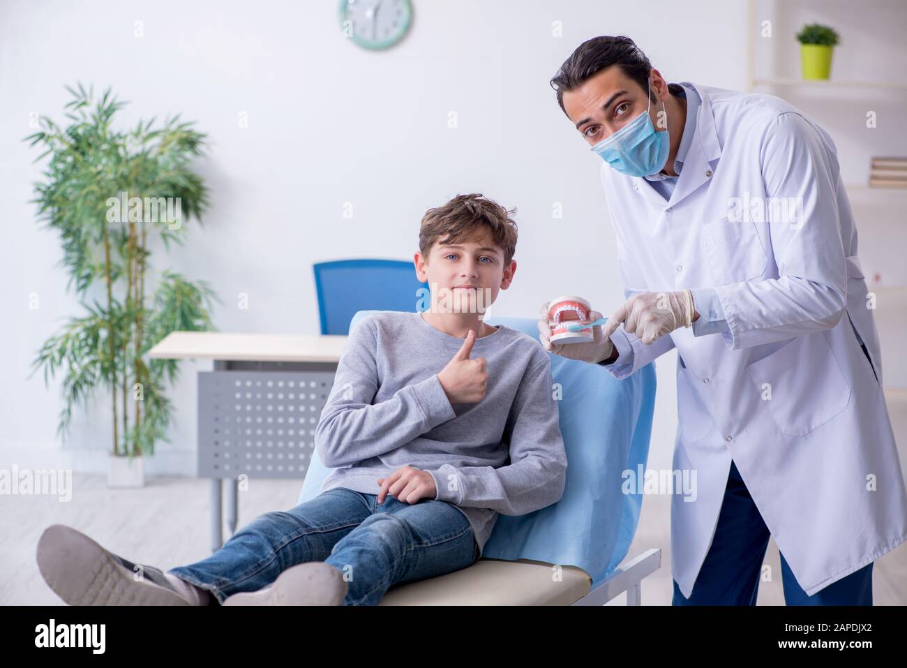 The young boy visiting doctor in hospital Stock Photo - Alamy