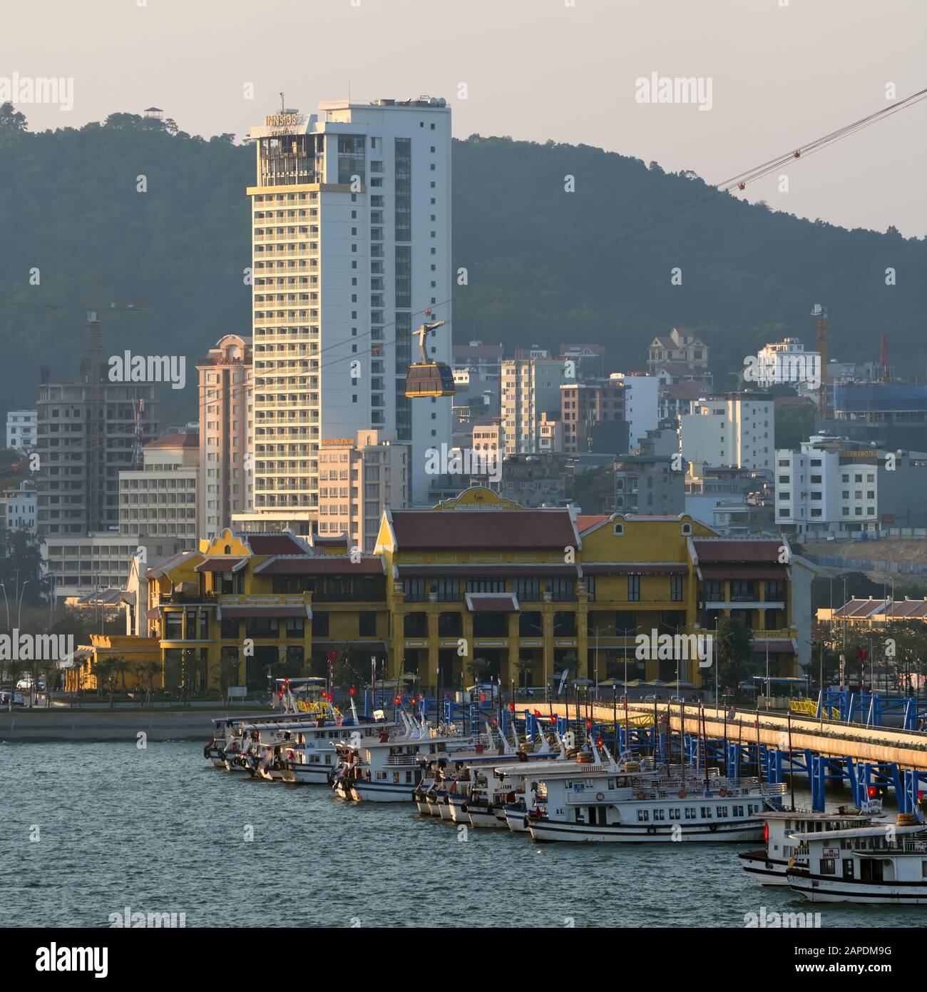 Ha long cable car hi-res stock photography and images - Alamy