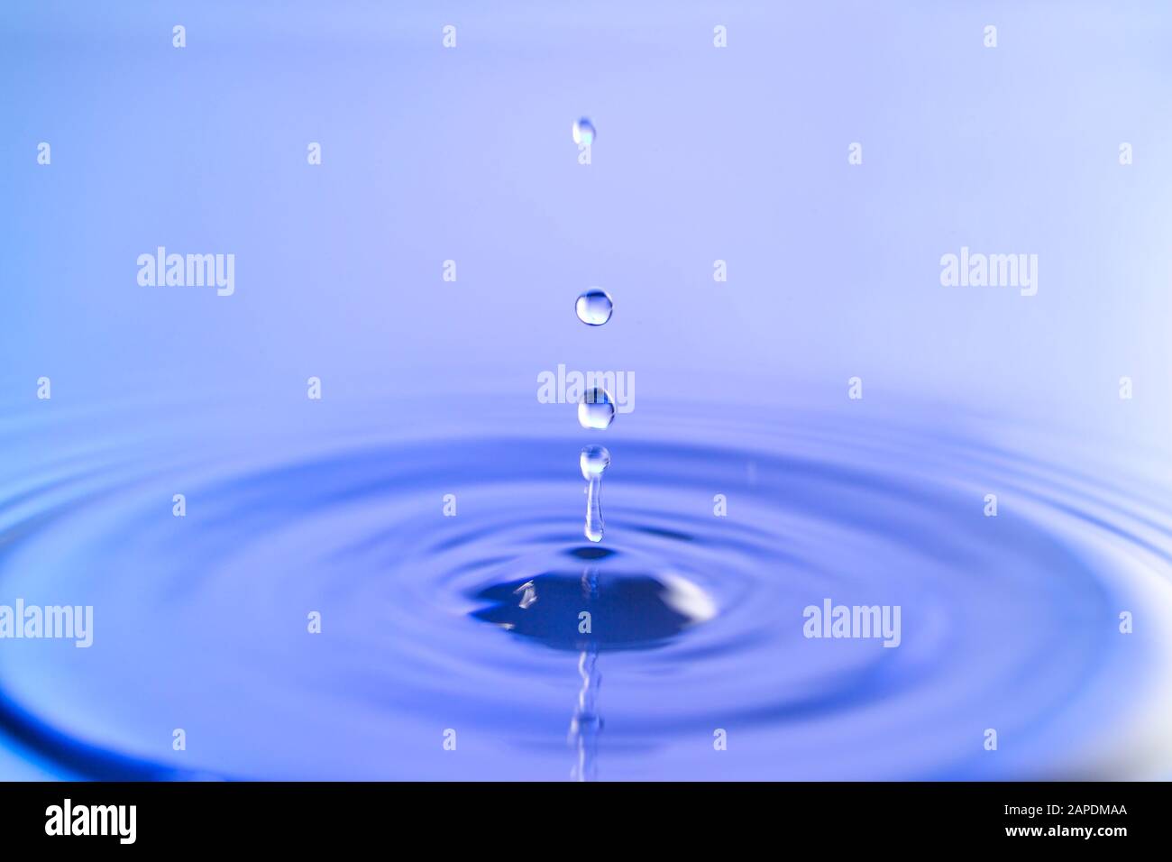 Wassertropfen - Drop of Water Stock Photo - Alamy
