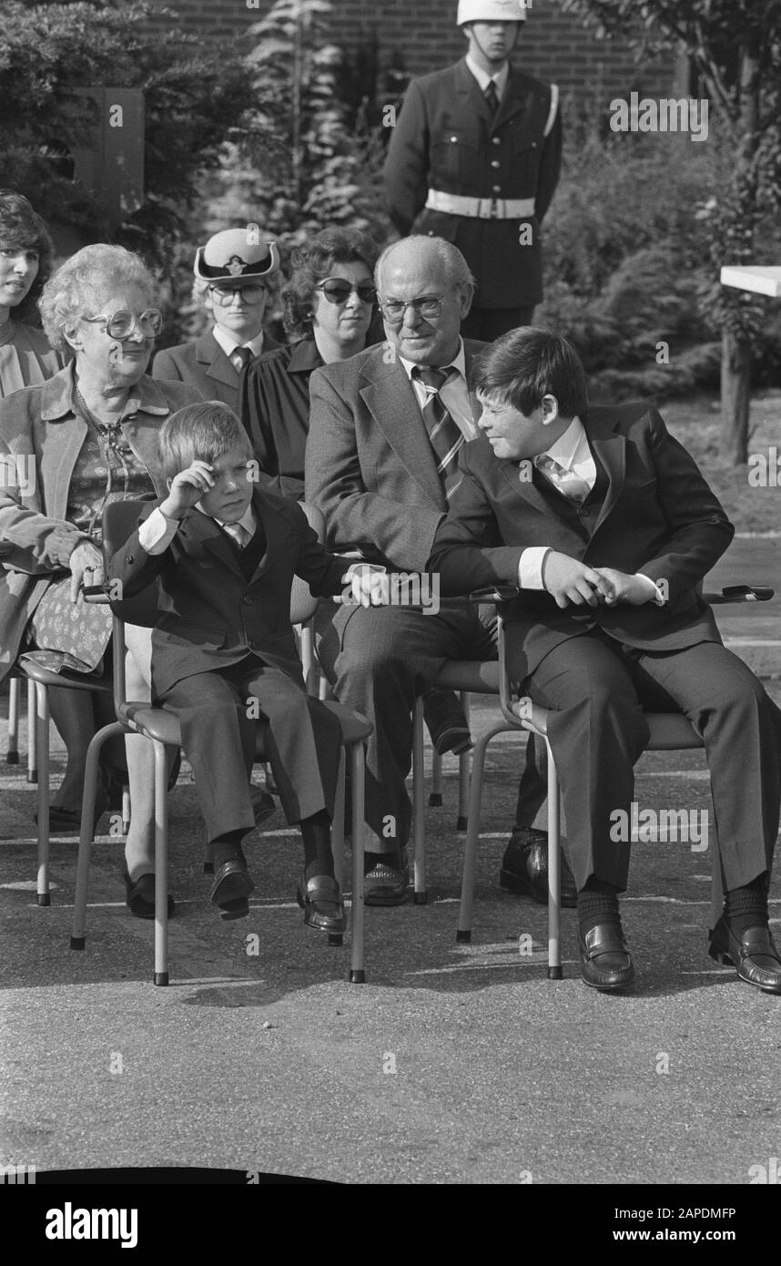 Us military base personnel Black and White Stock Photos & Images - Alamy