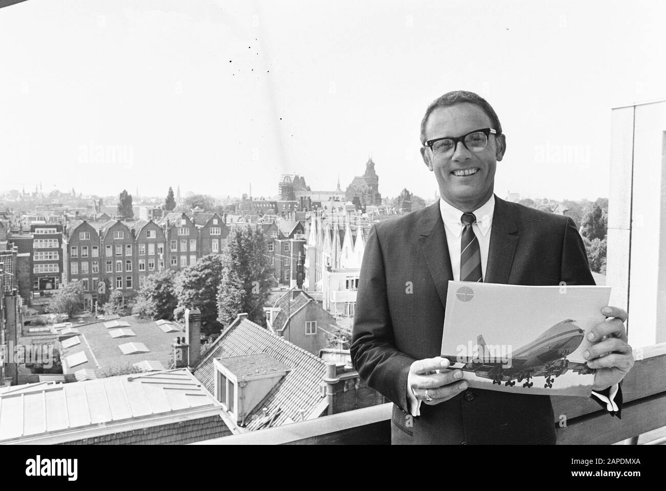 American Aviation Pan Am will fly 2/7 on Amsterdam with a 747 for 360 ...