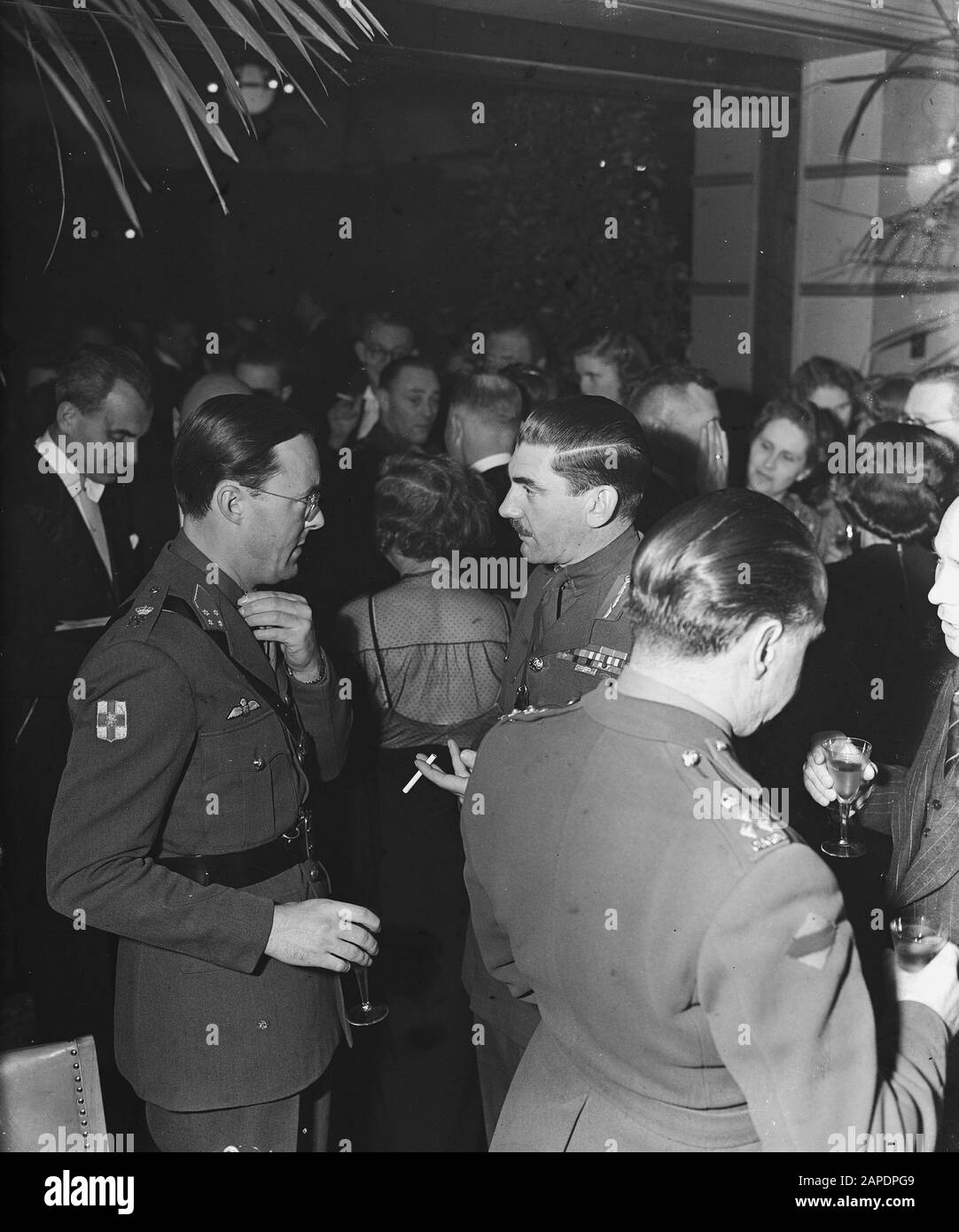 Canadian lieutenant general guy granville simonds Black and White Stock ...