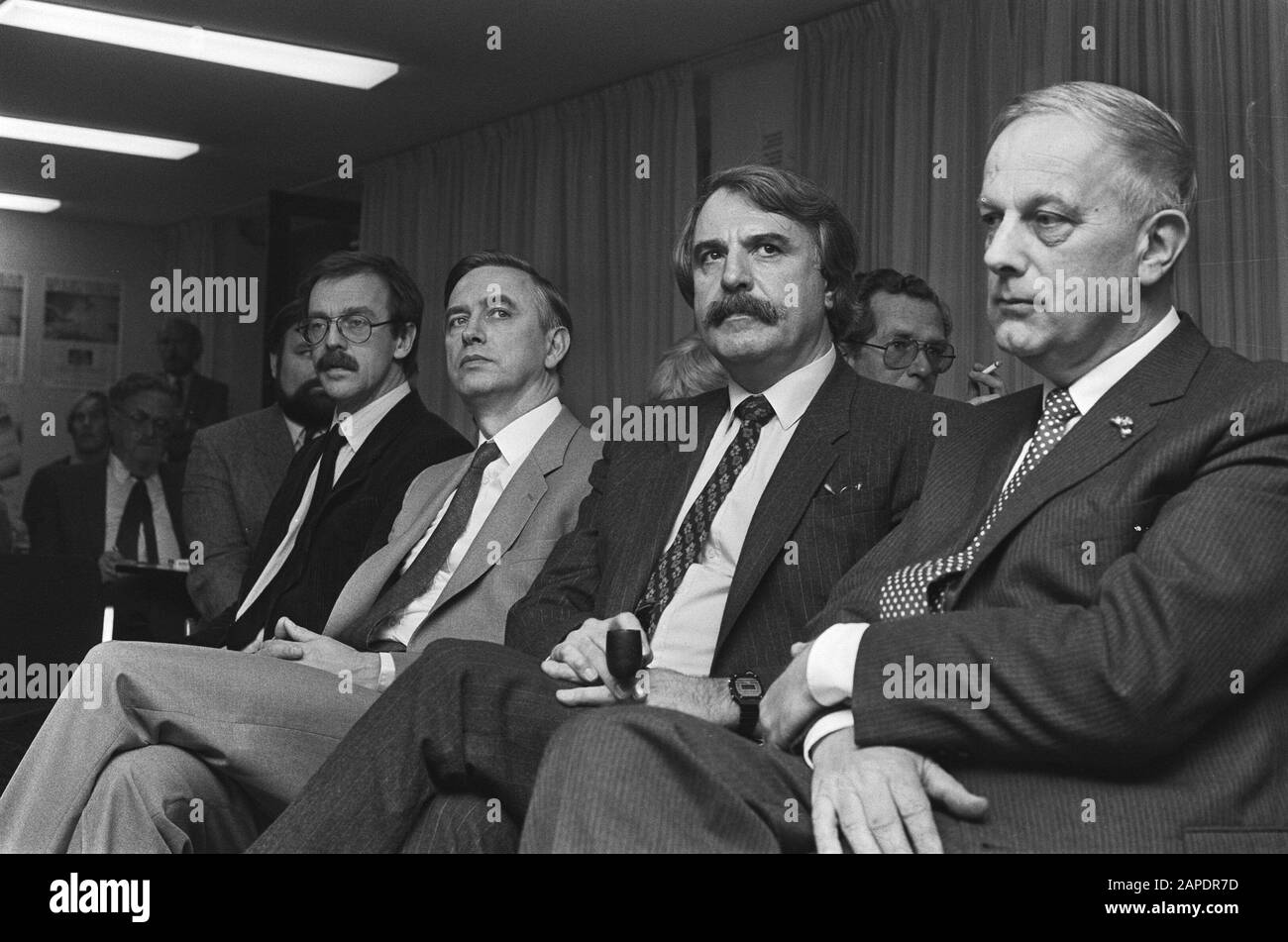 Book als de dood voor rijnmond hi-res stock photography and images - Alamy