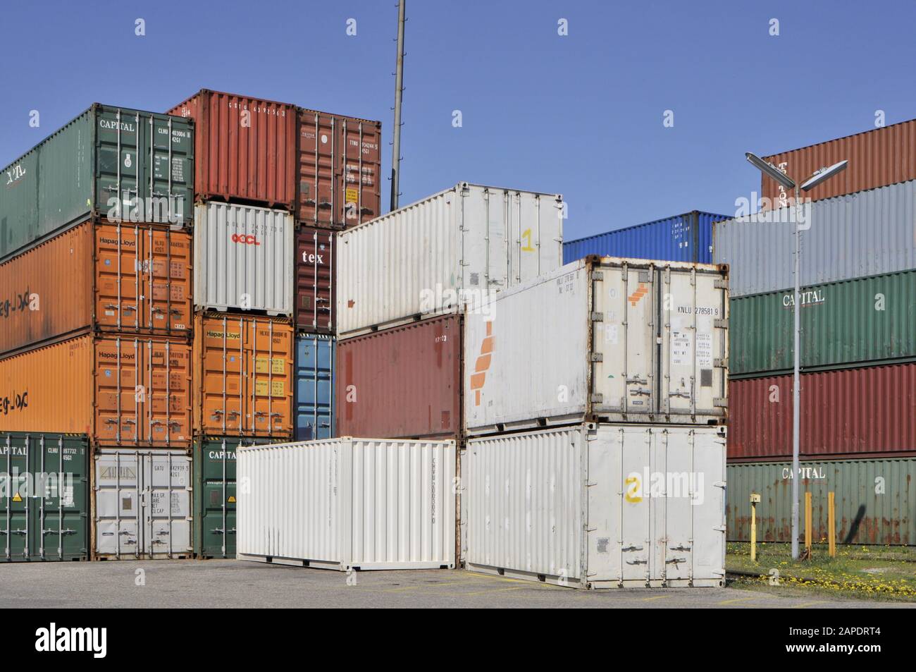 Wiener hafen hi-res stock photography and images - Alamy