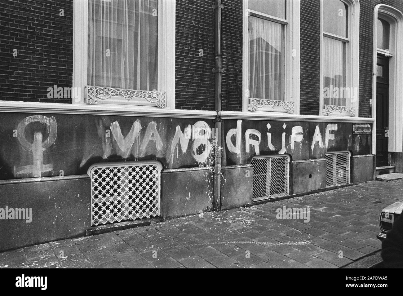 AR-bureau beklad in The Hague Date: December 22, 1976 Location: Den ...