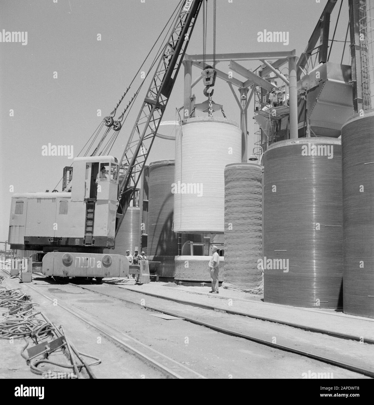 Concrete rails Black and White Stock Photos & Images - Alamy