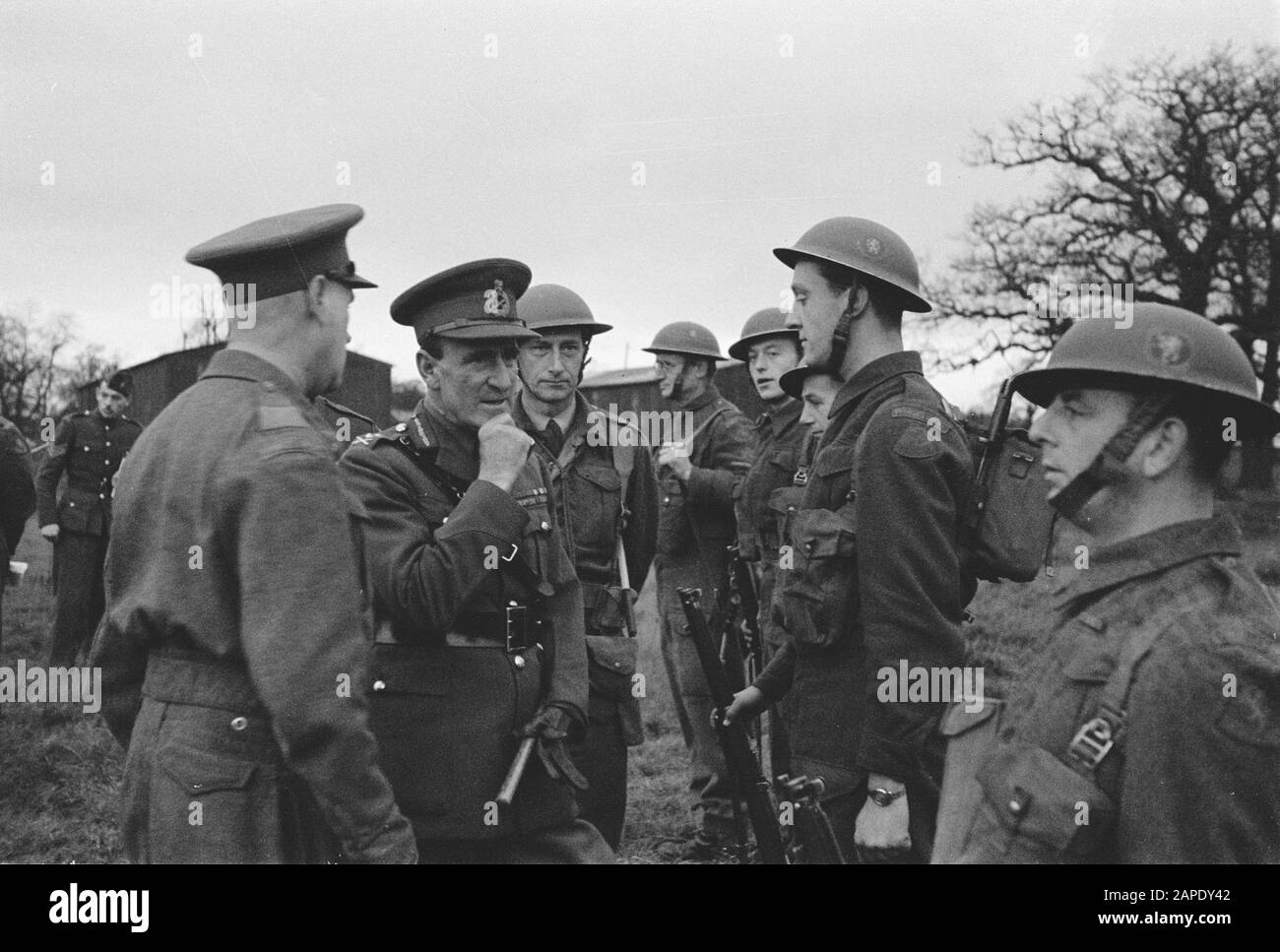 Officers inspecting camp hi-res stock photography and images - Alamy