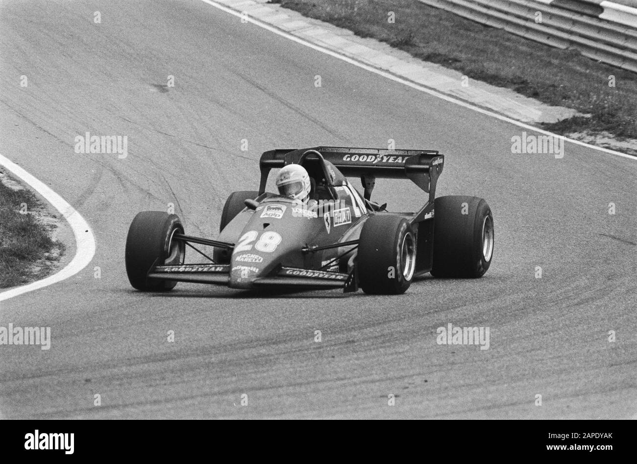 Winner René Arnoux in action in a Ferrari Stock Photo - Alamy