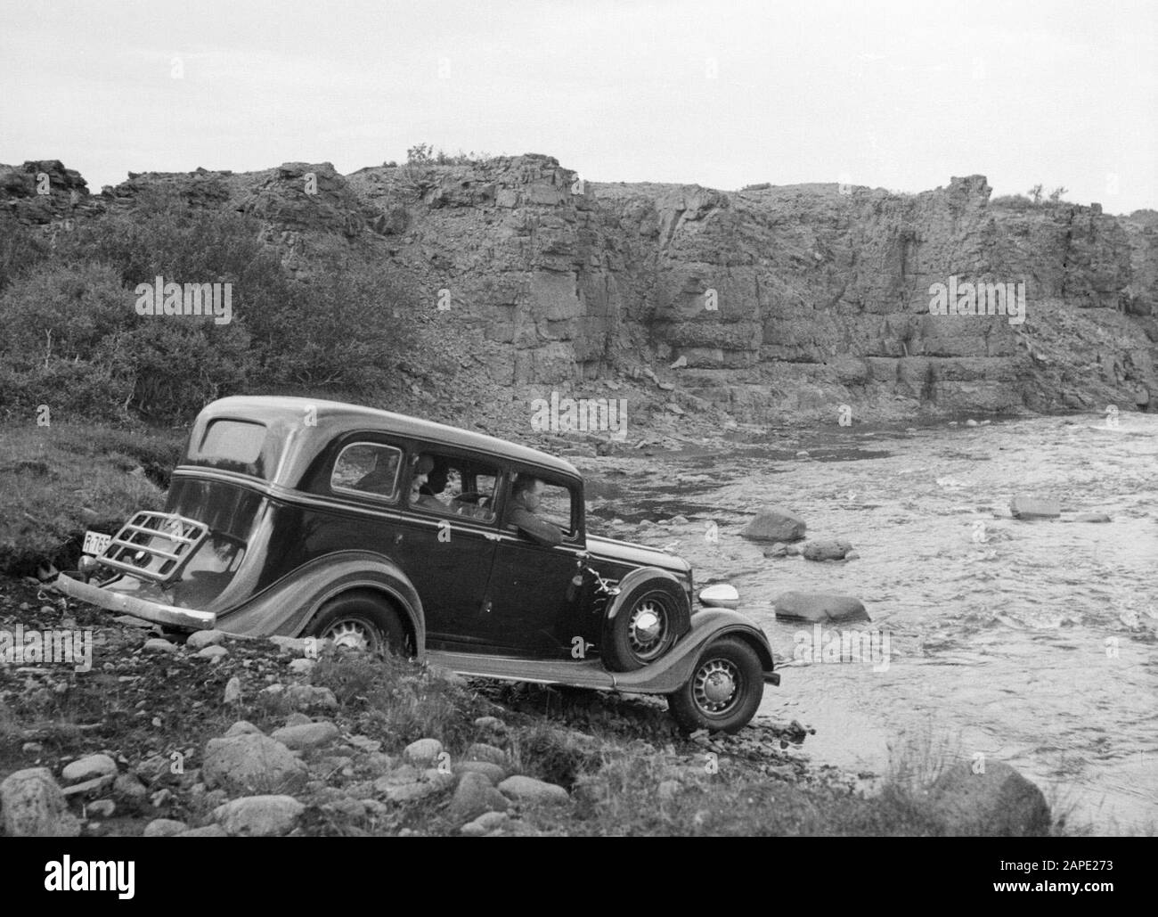 Steep bank banks Black and White Stock Photos & Images - Alamy