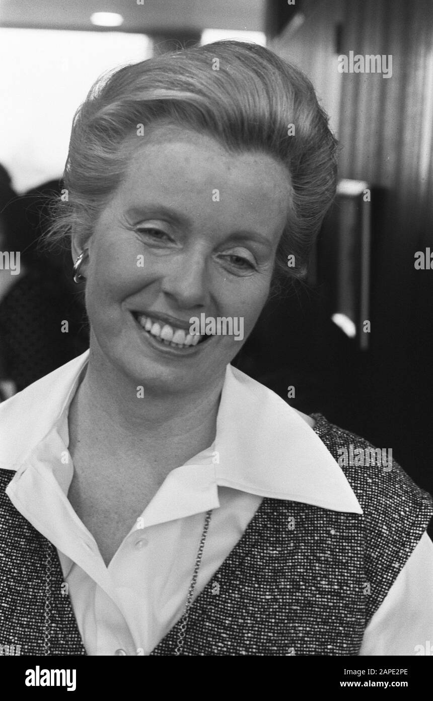 Autobiography Cecile of Cecile Dreesman presented in the presence of ...