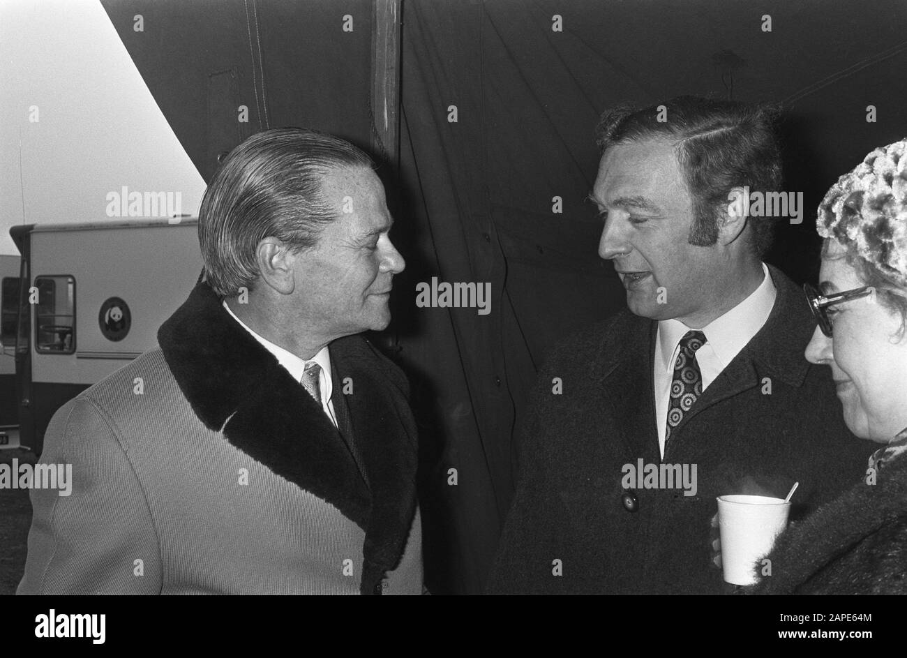 Balloon navigator J. Boesman and wife make a trip with balloon Nimbus ...