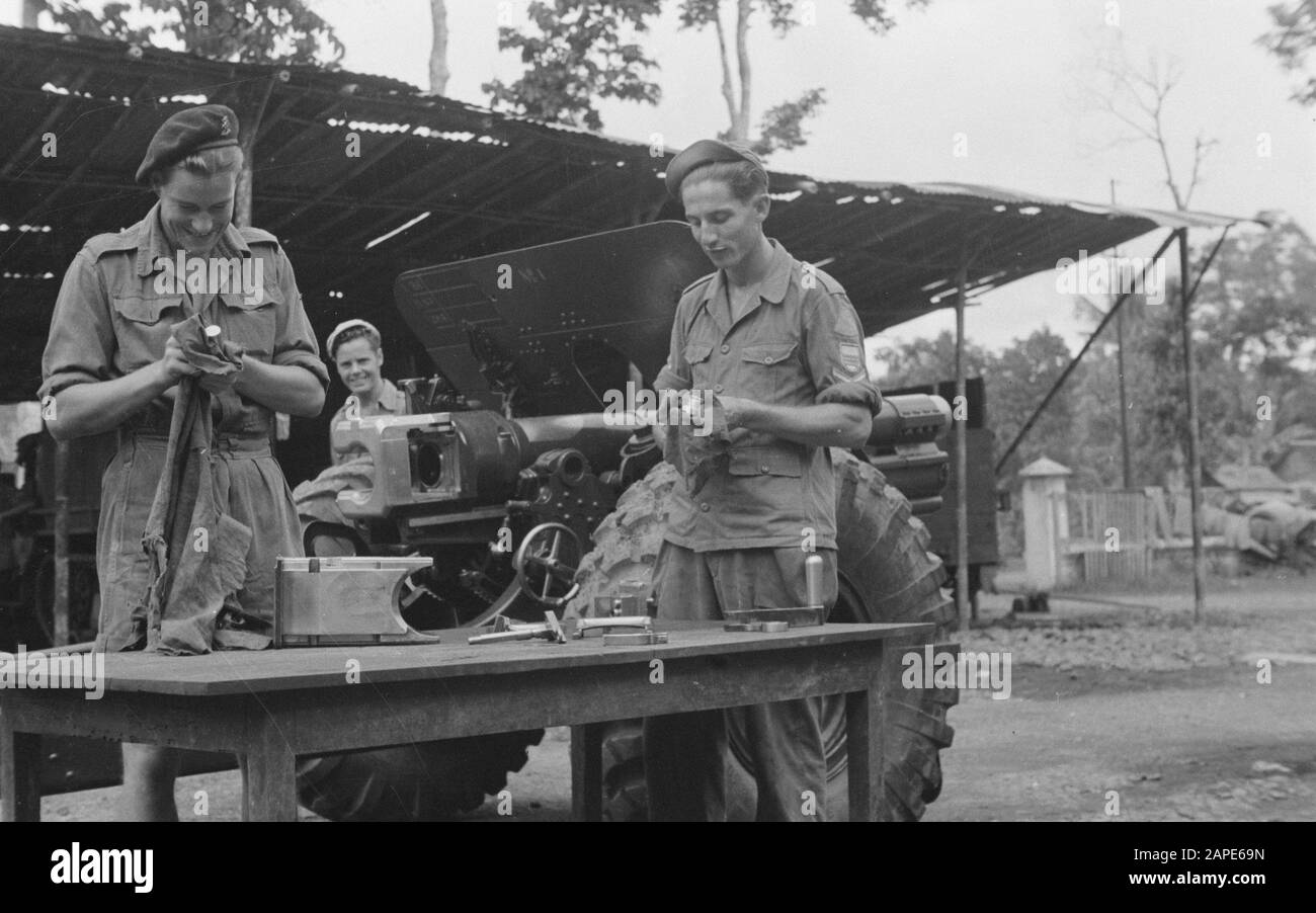 Soldiers from field maintenance Black and White Stock Photos & Images ...