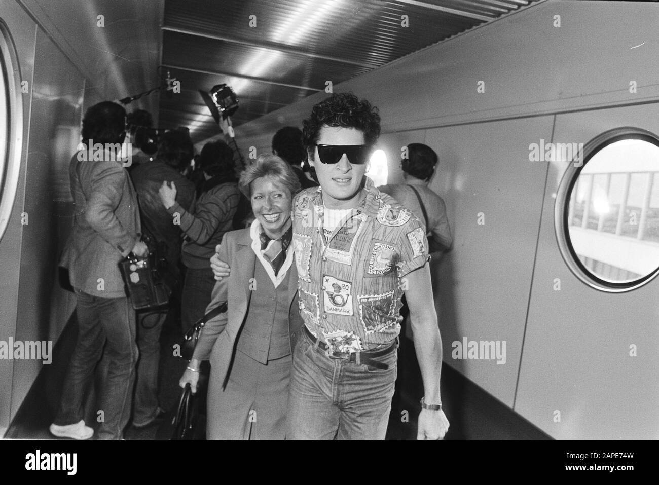 Golden earring band hi-res stock photography and images - Alamy