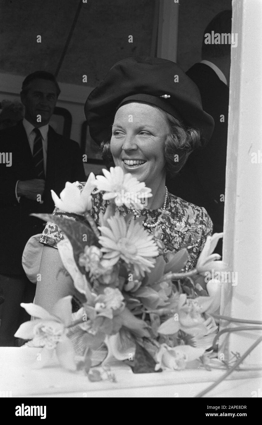Beatrix and Claus in Franeker at kaatscompetitions, Beatrix (head) Date ...