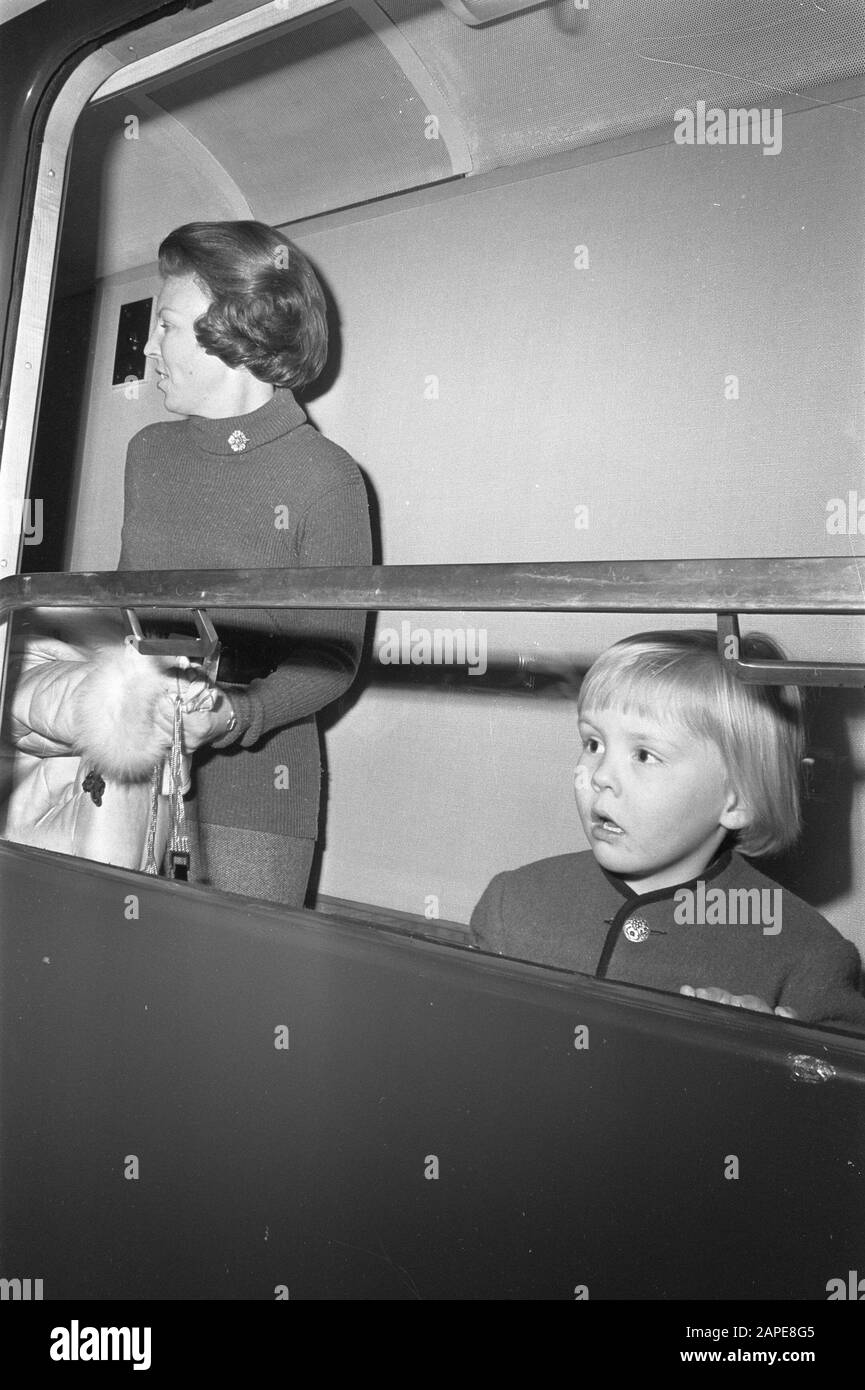 Beatrix and Claus with children to Lech, Beatrix with children on the ...