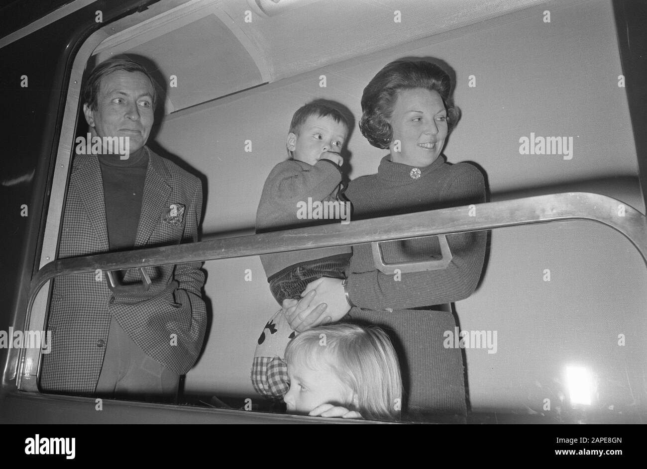Beatrix and Claus with children to Lech, whole family on train Date ...