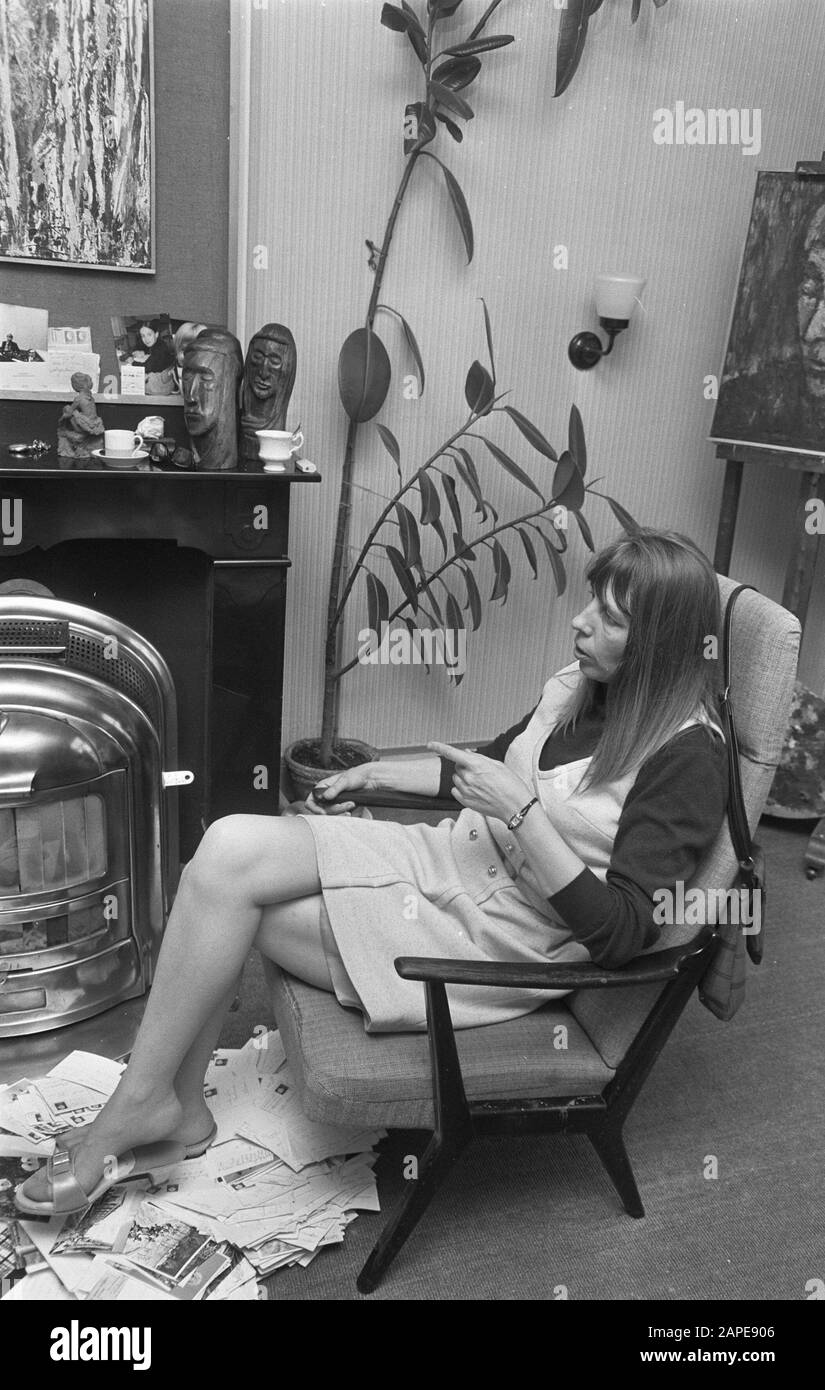 The dutch housewife hi-res stock photography and images - Alamy